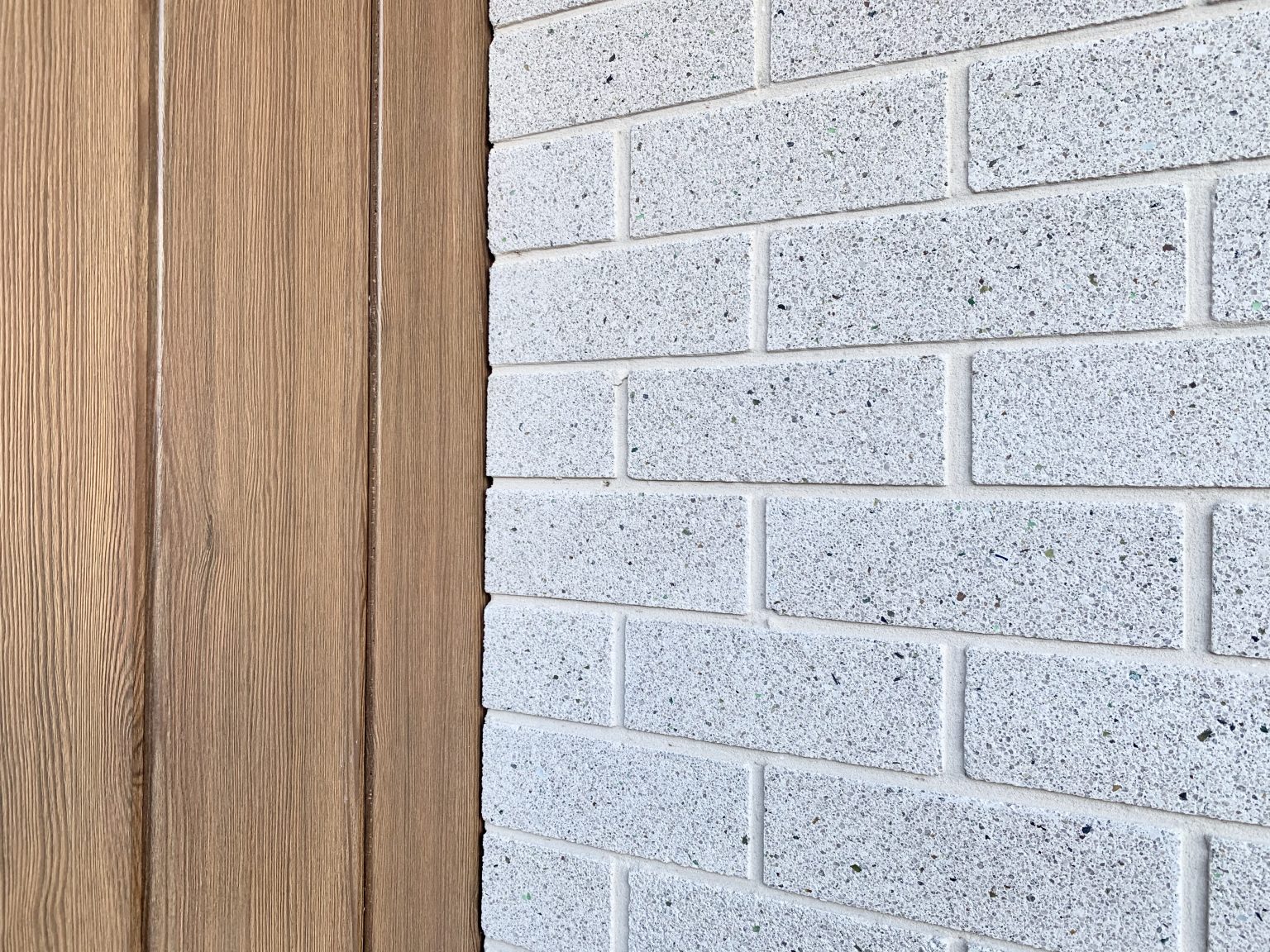 White Bricks – A Key Exterior Trend – Island Block Pavers